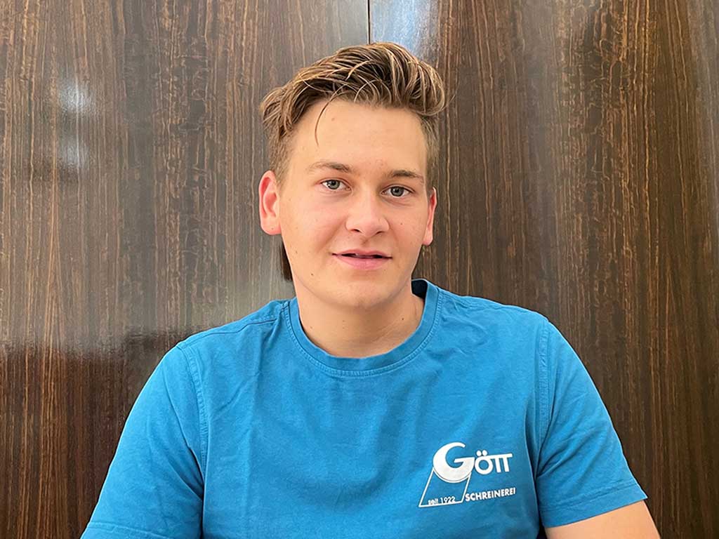 Ruhestand nach (fast) einem halben Jahrhundert & vier neue Azubis - Arnulf Gött Schreinerei